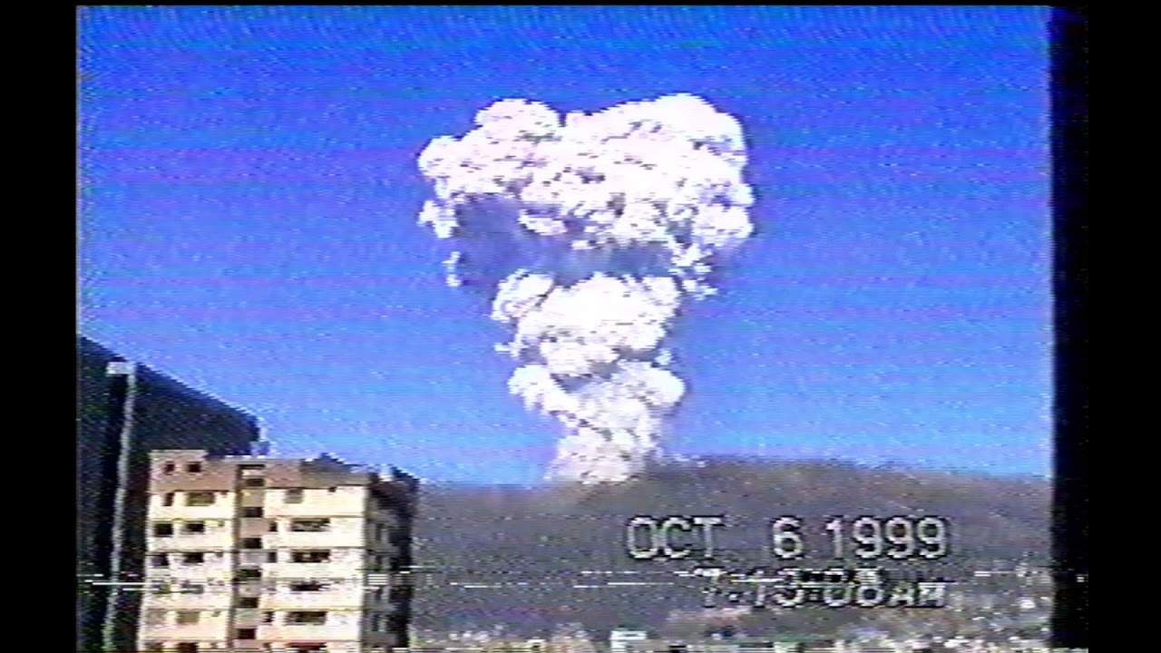 La TV - Erupción del Guagua Pichincha 2 - YouTube