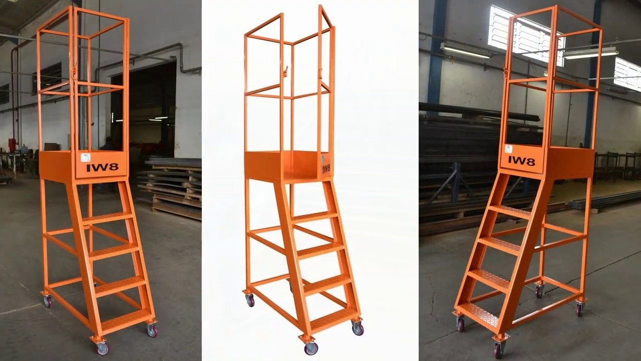 Escada Plataforma de Ferro com Guarda Corpo Nr12 e Rodas para ...