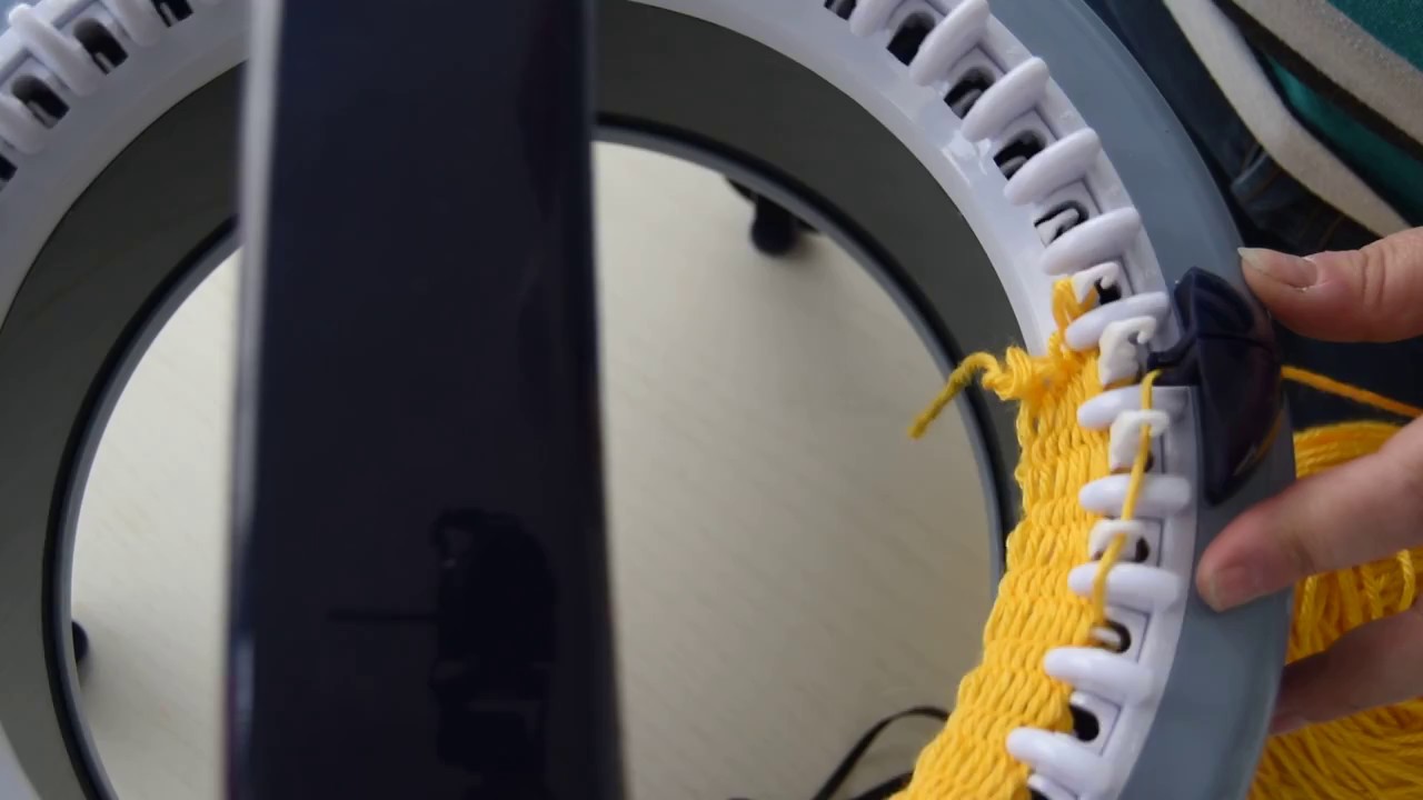 HOW TO KNIT FLAT PANEL (FRANCAIS) -KNITTING MACHINE - YouTube