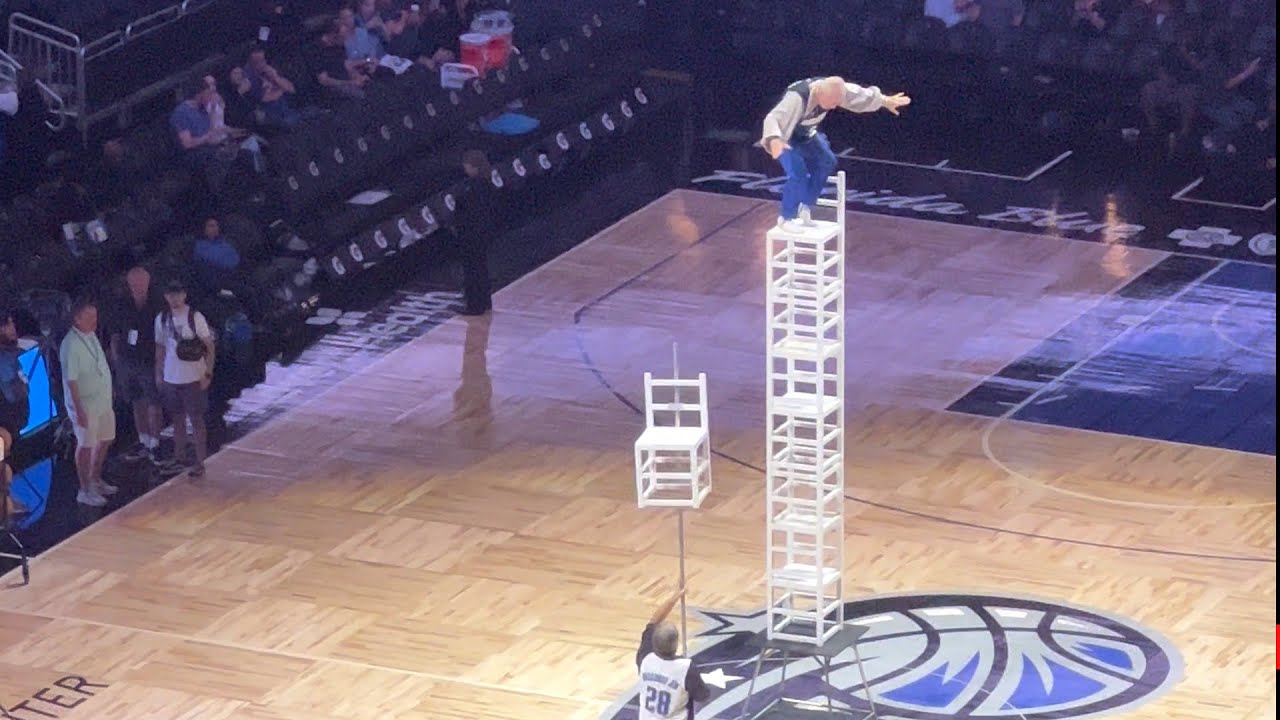 The Amazing Sladek & Broadway Jim Incredible Halftime Show at Orlando ...