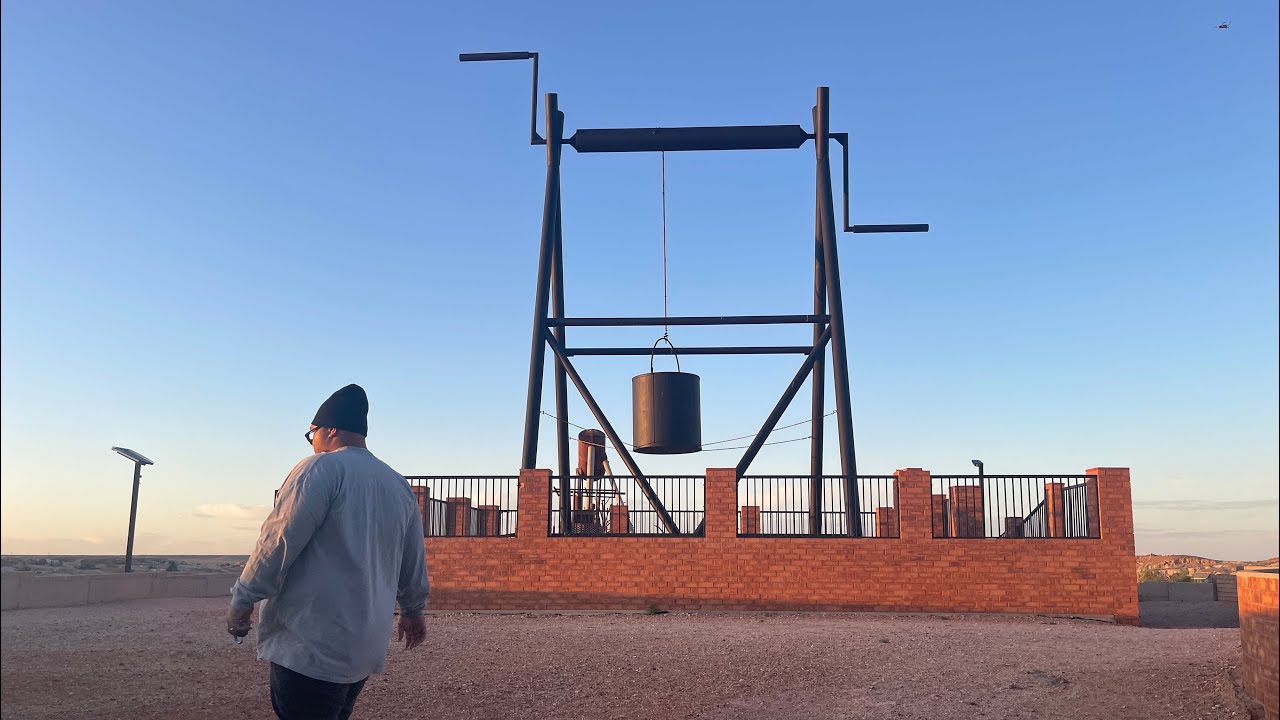 Coober Pedy, SA: The Big Winch 360 - YouTube