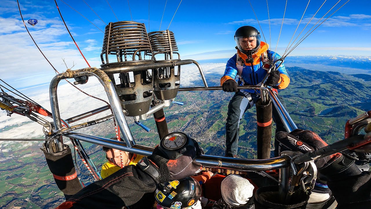 Ballon Jump - Skydive in Switzerland - YouTube