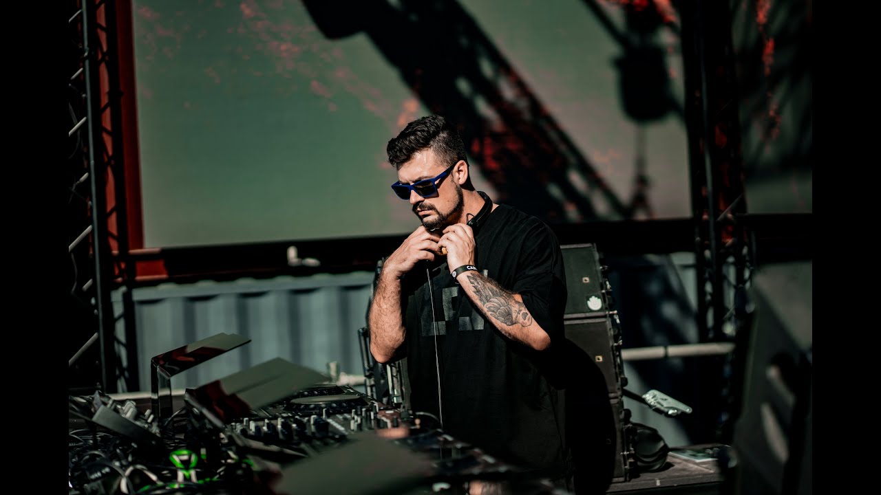 Proper Techno Mix! - YouTube