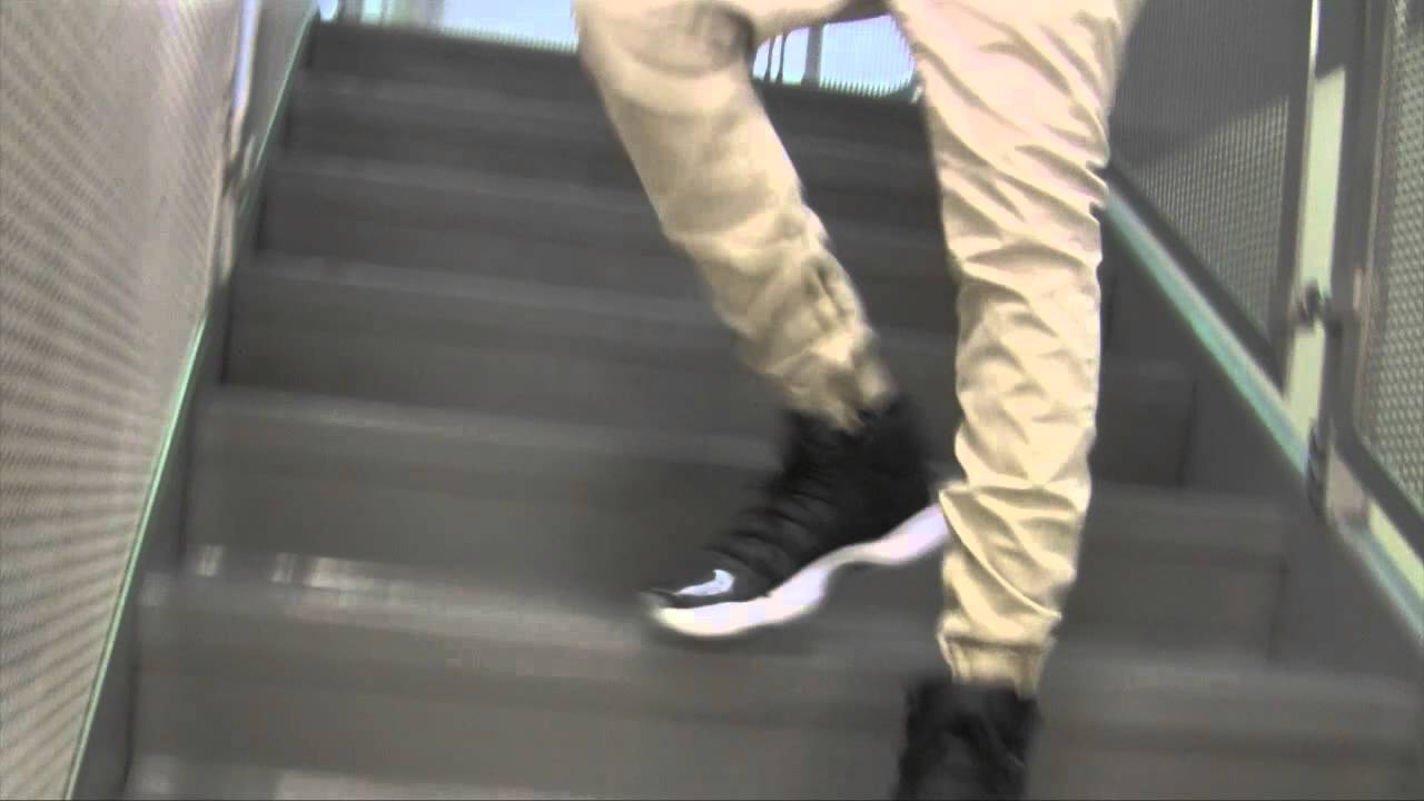 tip toe in my jordans - YouTube