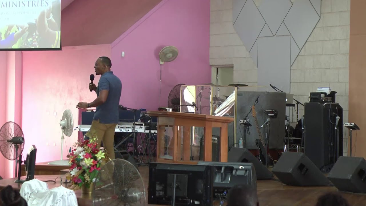 The Power of Unity in Community - Pastor Dwayne Howard - YouTube