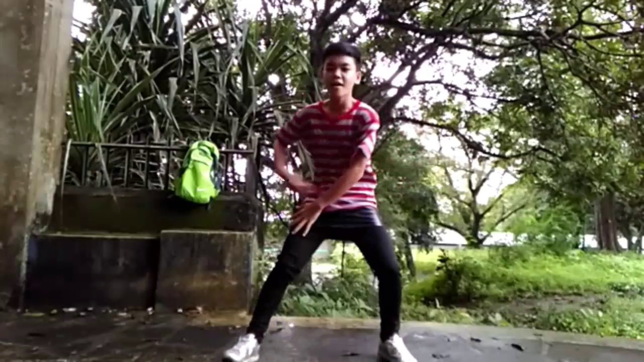 She She Dance Craze - YouTube