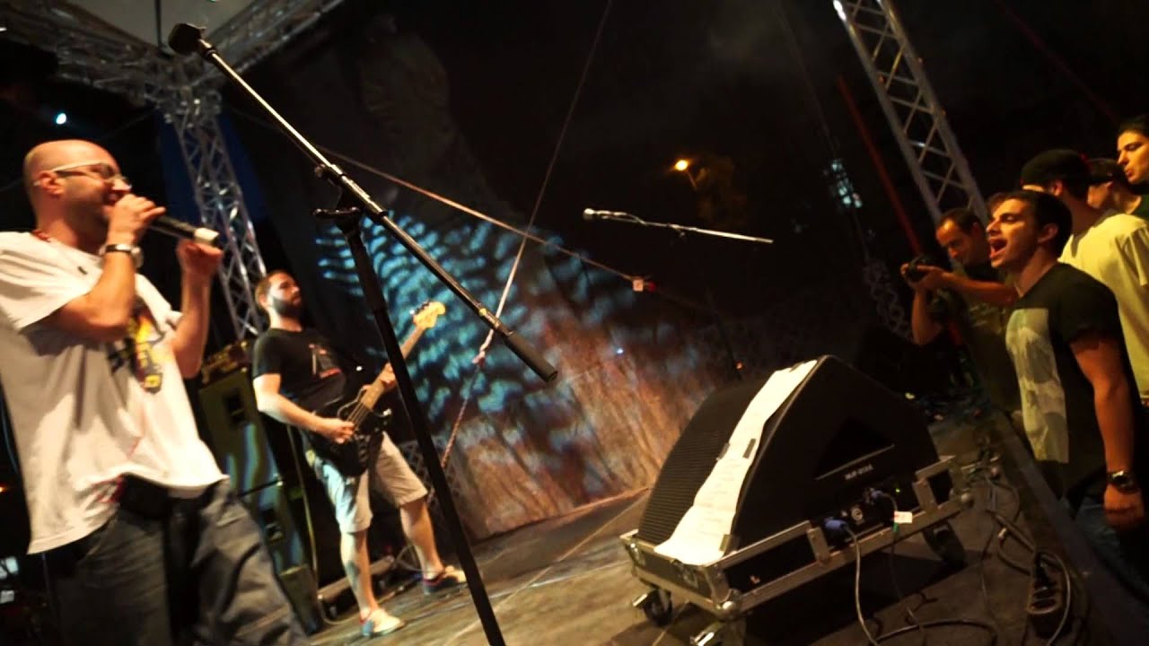 Omul cu sobolani - Ridica-te si mergi in maini @ Poiana Urbana - YouTube