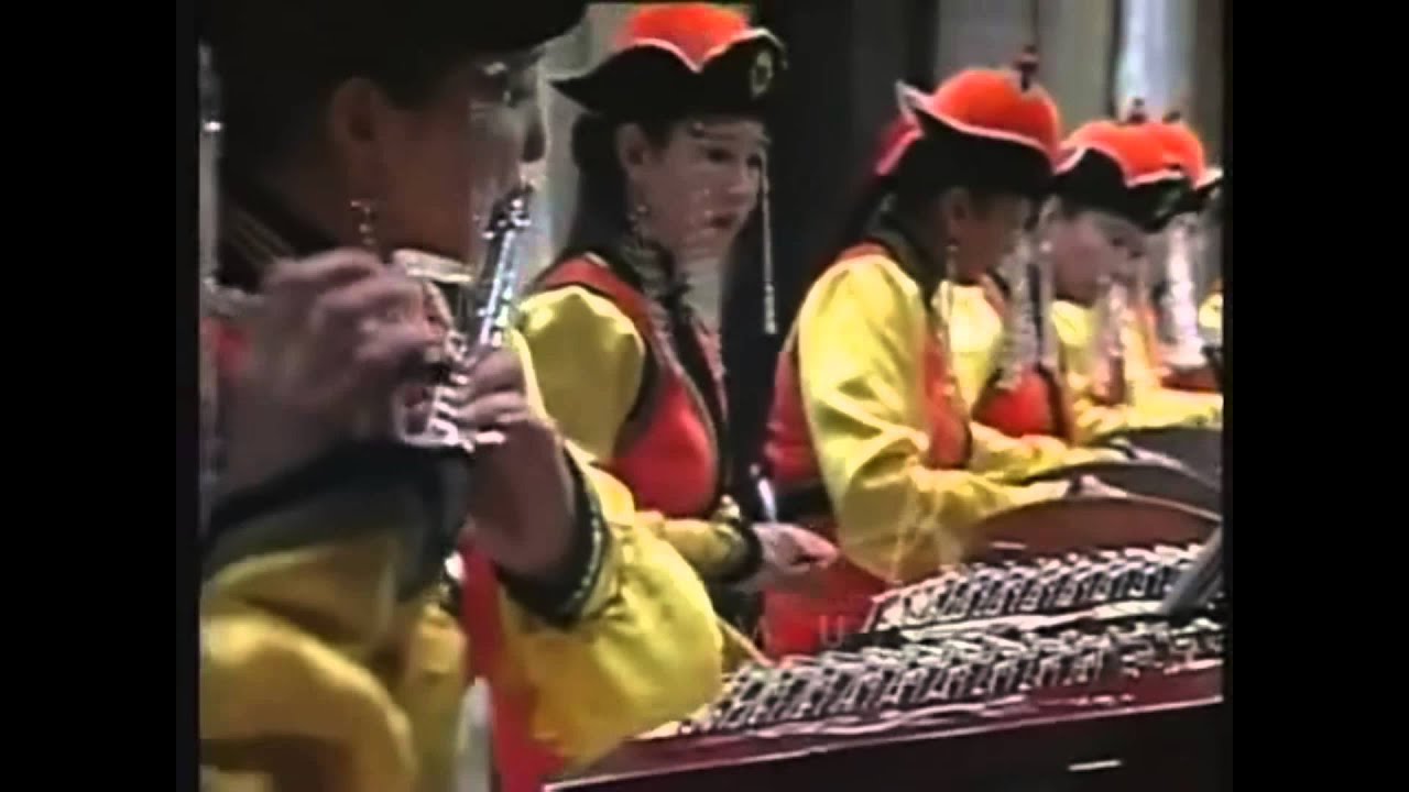 Б.Шарав - наадмын дэнж / B.Sharav - hilltop of folk festival - YouTube