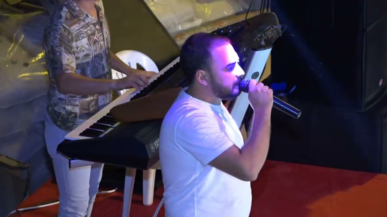 Serhat gülmez ay le esmer - YouTube