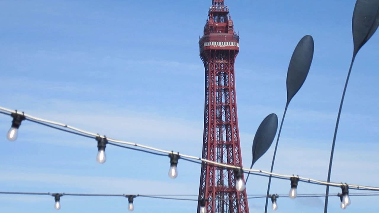 Blackpool Tower Zoom In #shorts - YouTube