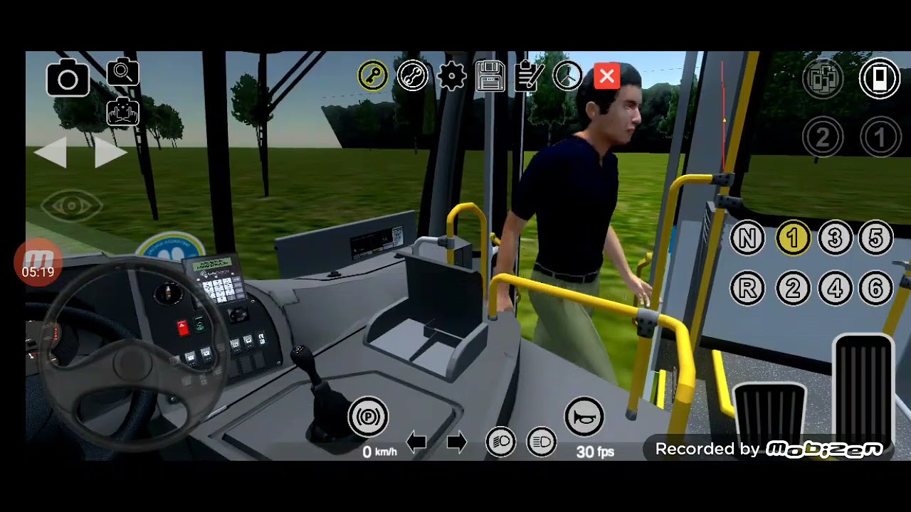 Dirigindo um neubus mega plus Mercedes benz - YouTube
