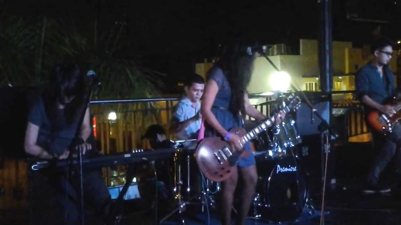 Moonstar88 with Eunice of Gracenote - Migraine (CoalBar 2013-04-27 ...