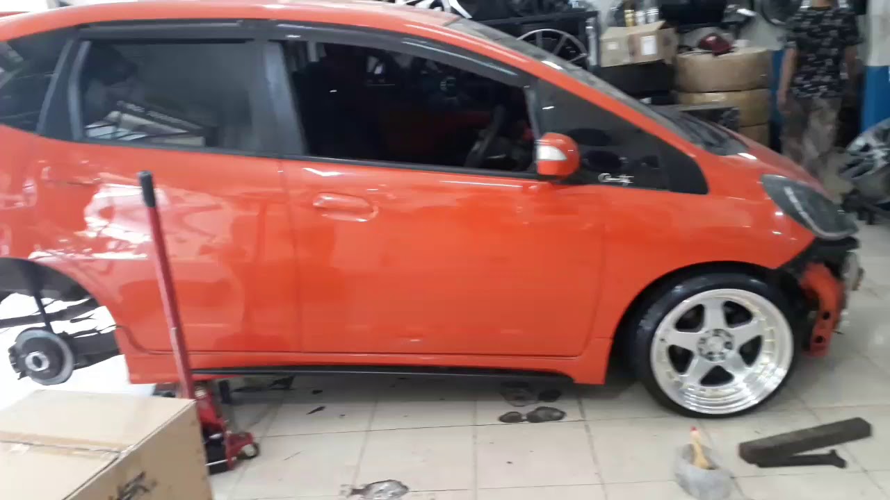 Modifikasi Jazz Rs Pakai Velg HSR Burn L1569 R17 Modif Hellaflush - YouTube