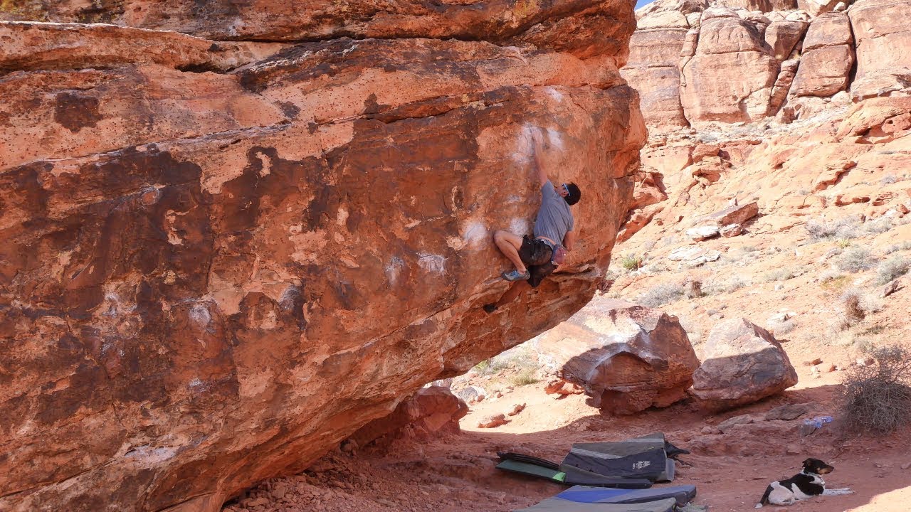Red Rocks Bouldering: Hyperglide (V5) - YouTube