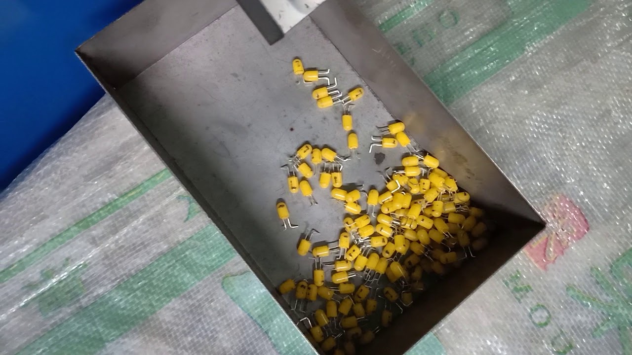 Automatic Lead Forming machine -Cut and Bend LED lead 90 degree in two ...