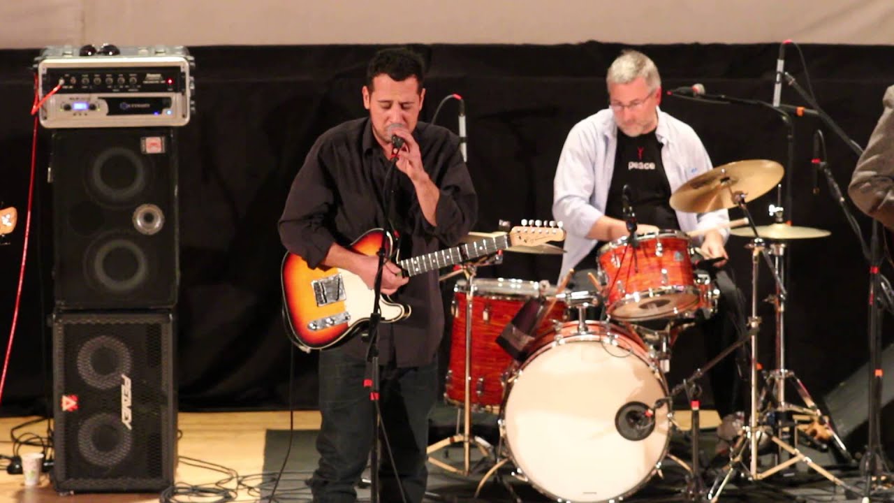 Jeremy vasquez / 11 Mile Band Messin' Around - YouTube