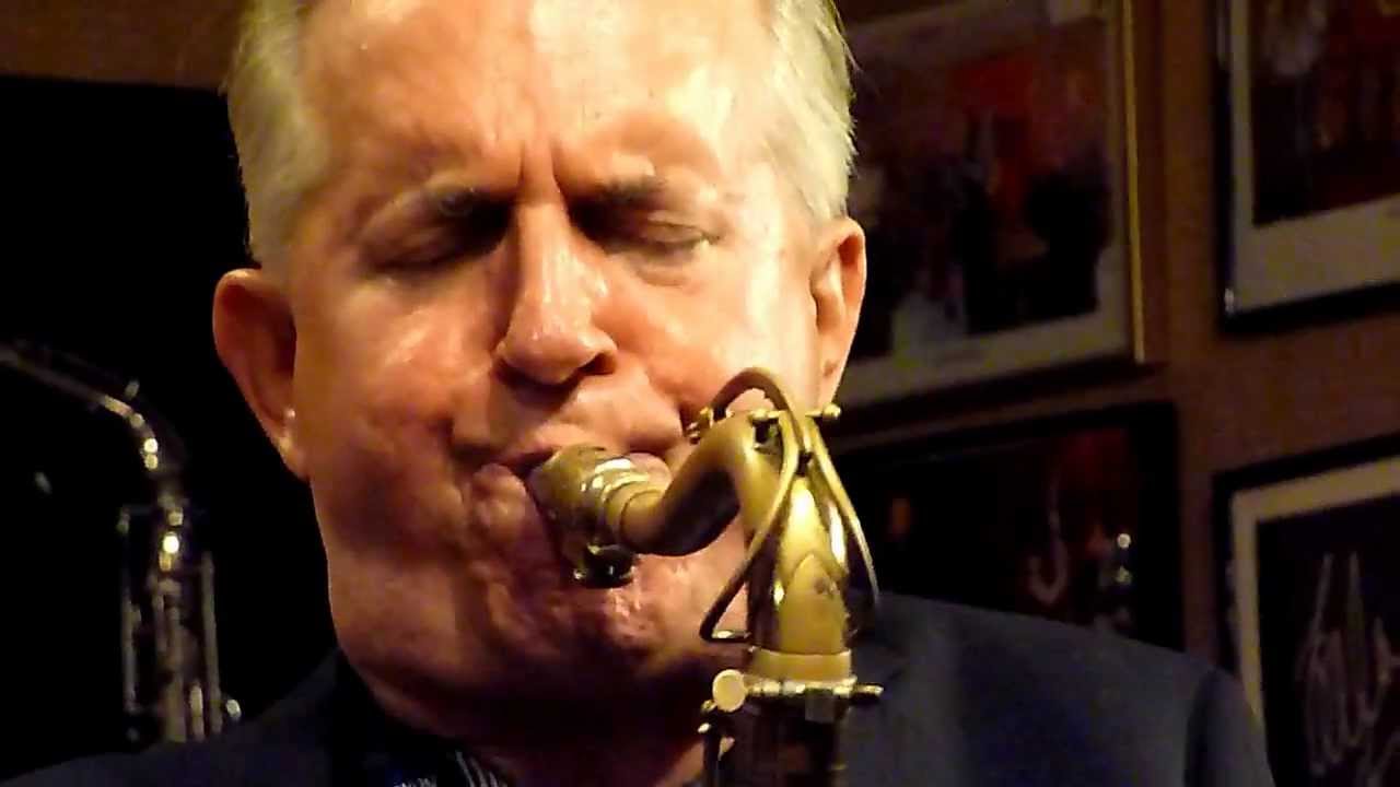 Scott Hamilton & Bernhard Pichel Trio - YouTube