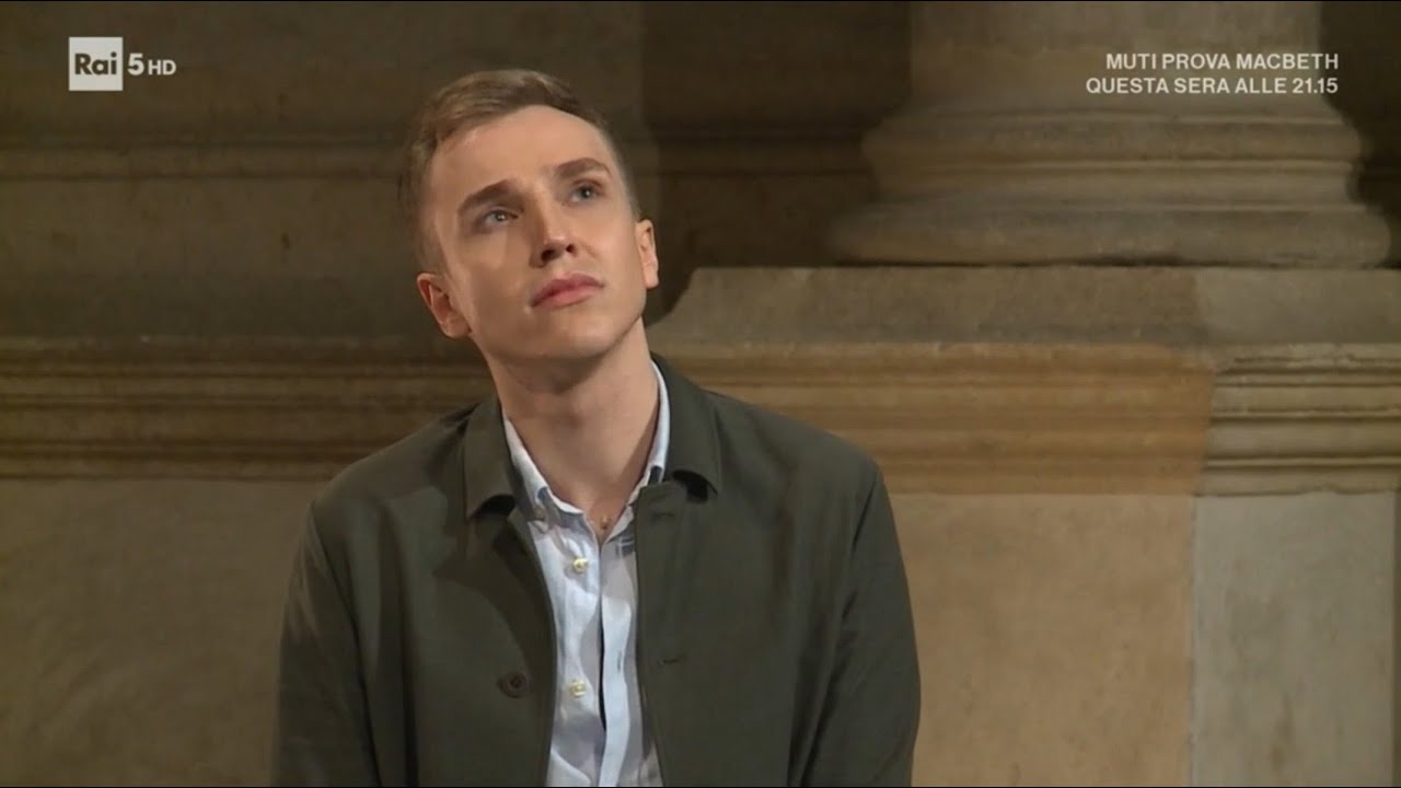 Vadim Volkov, G.F.Handel, "Mi Lusinga il dolce affetto.." aria Ruggero from Alcina - YouTube