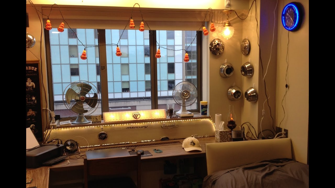 Dorm Room Setup: Fall 2017 - YouTube