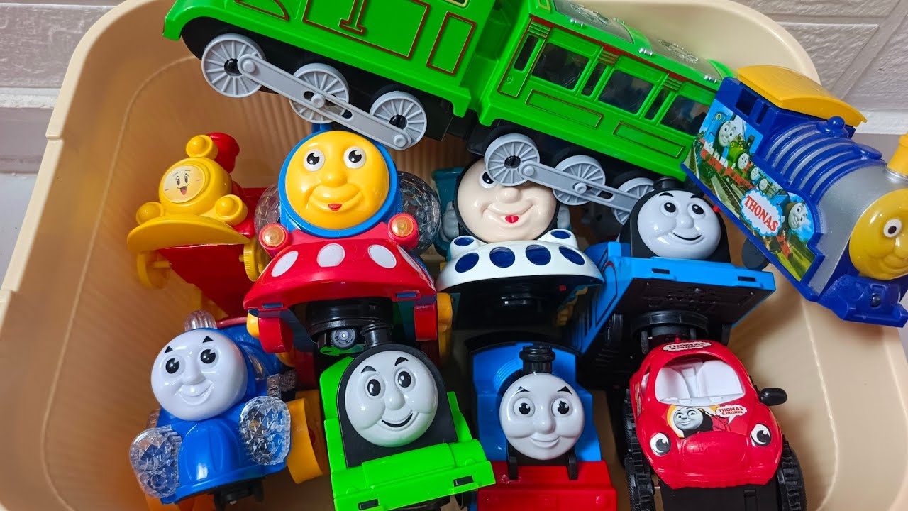 Playing With Thomas And Other Train Friends for Having Fun Together - YouTube