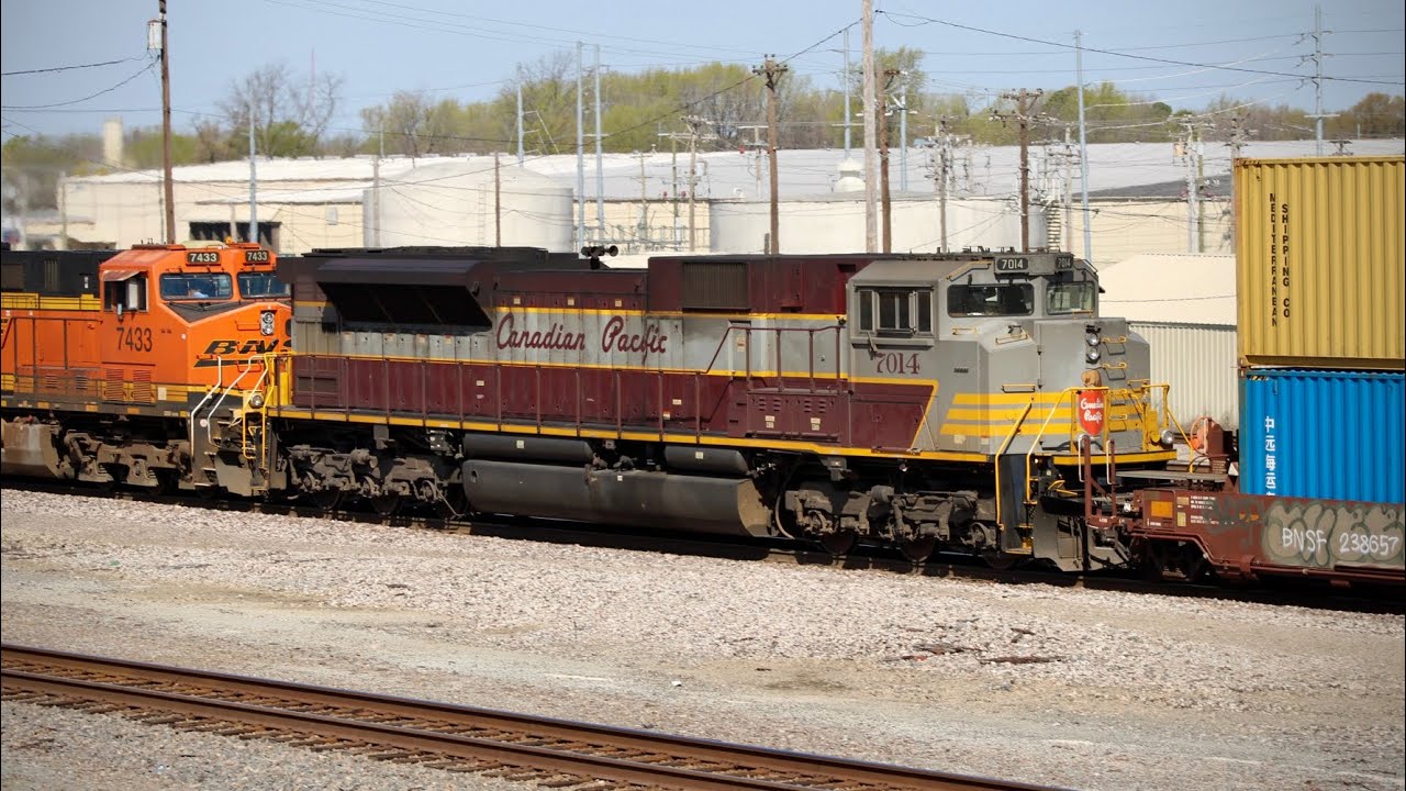 CP Maroon Heritage! CP 7014 trails on the BNSF S-MEMLHA at BNSF South ...