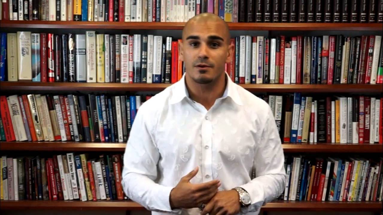 It's Not What Happens, It's How You Respond - Simon Arias - DLR - YouTube