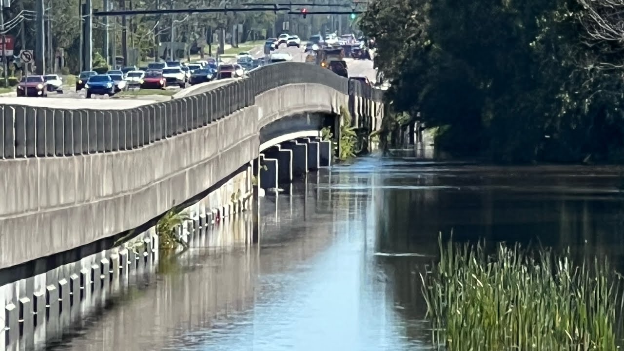 Hurricane Ian - Little Econ River and Alafaya / SR 434 Bridge High ...