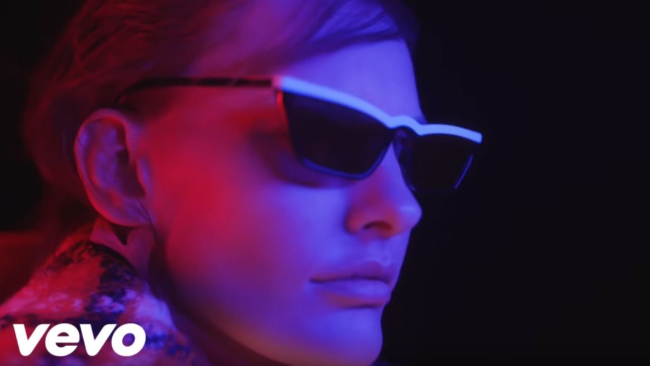 Jim Lenn - MALIBÚ - YouTube