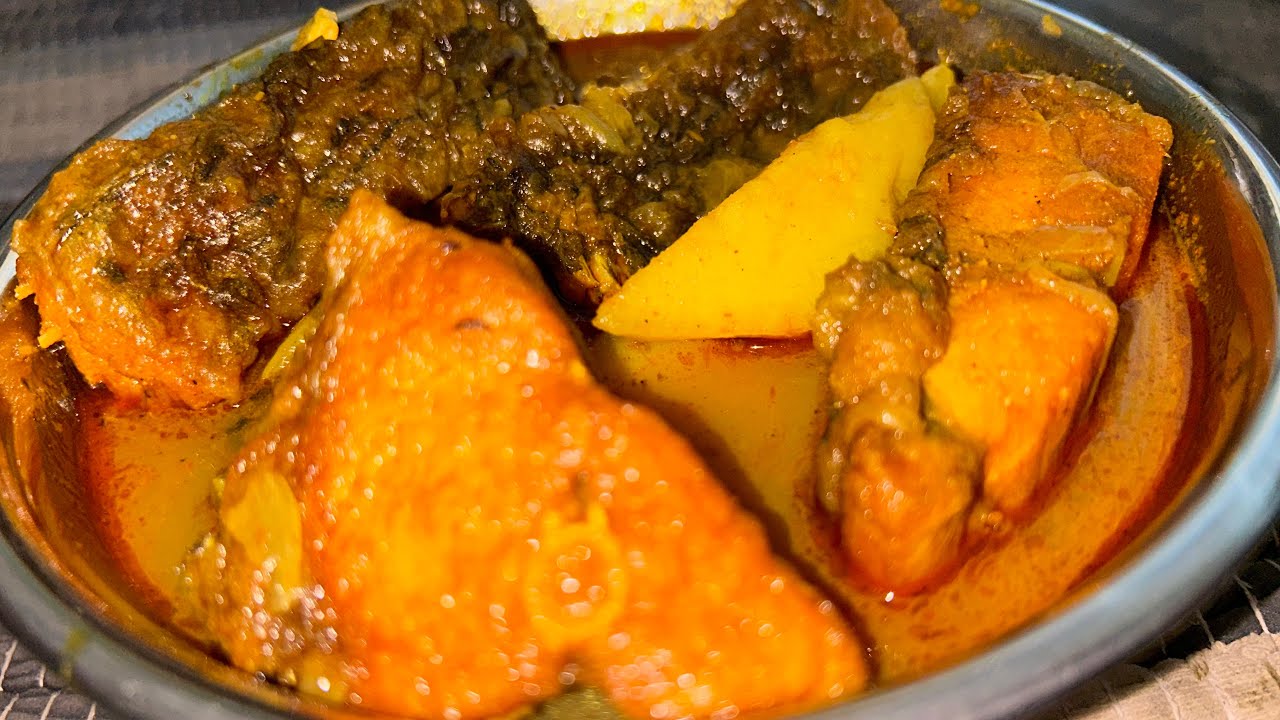 katla fish curry..|| katla mach aloo jhol...|| katla macher recipe ...