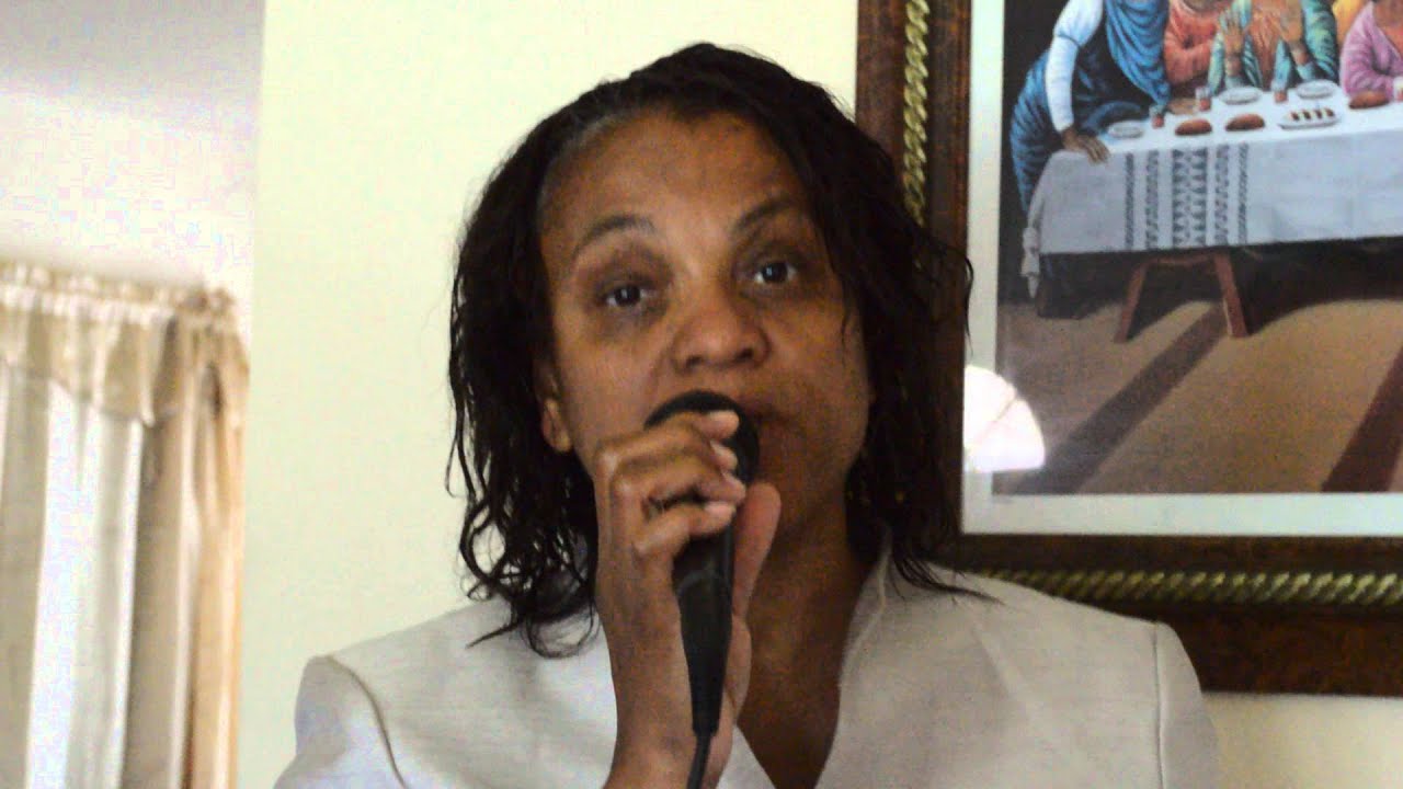 Pastor Adrienne Smith of Fullness of Time Church - YouTube