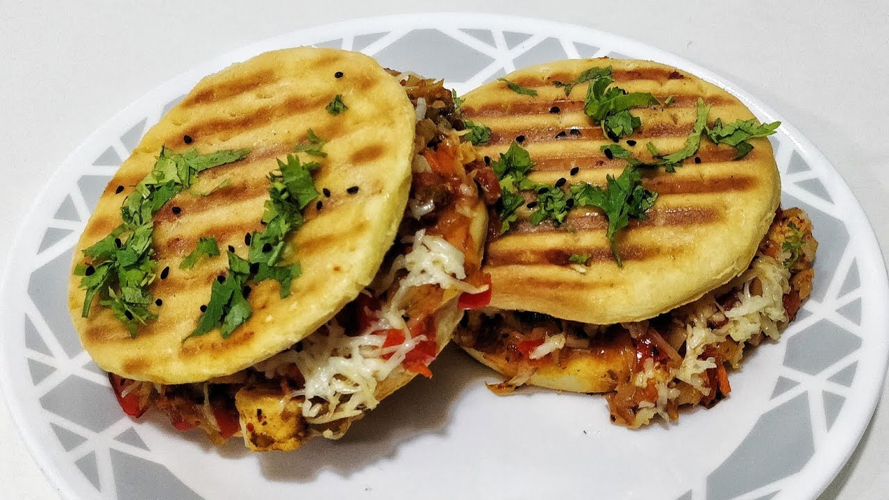Grilled Kulcha Sandwich | Chole Kulche | Kulcha sandwich - YouTube