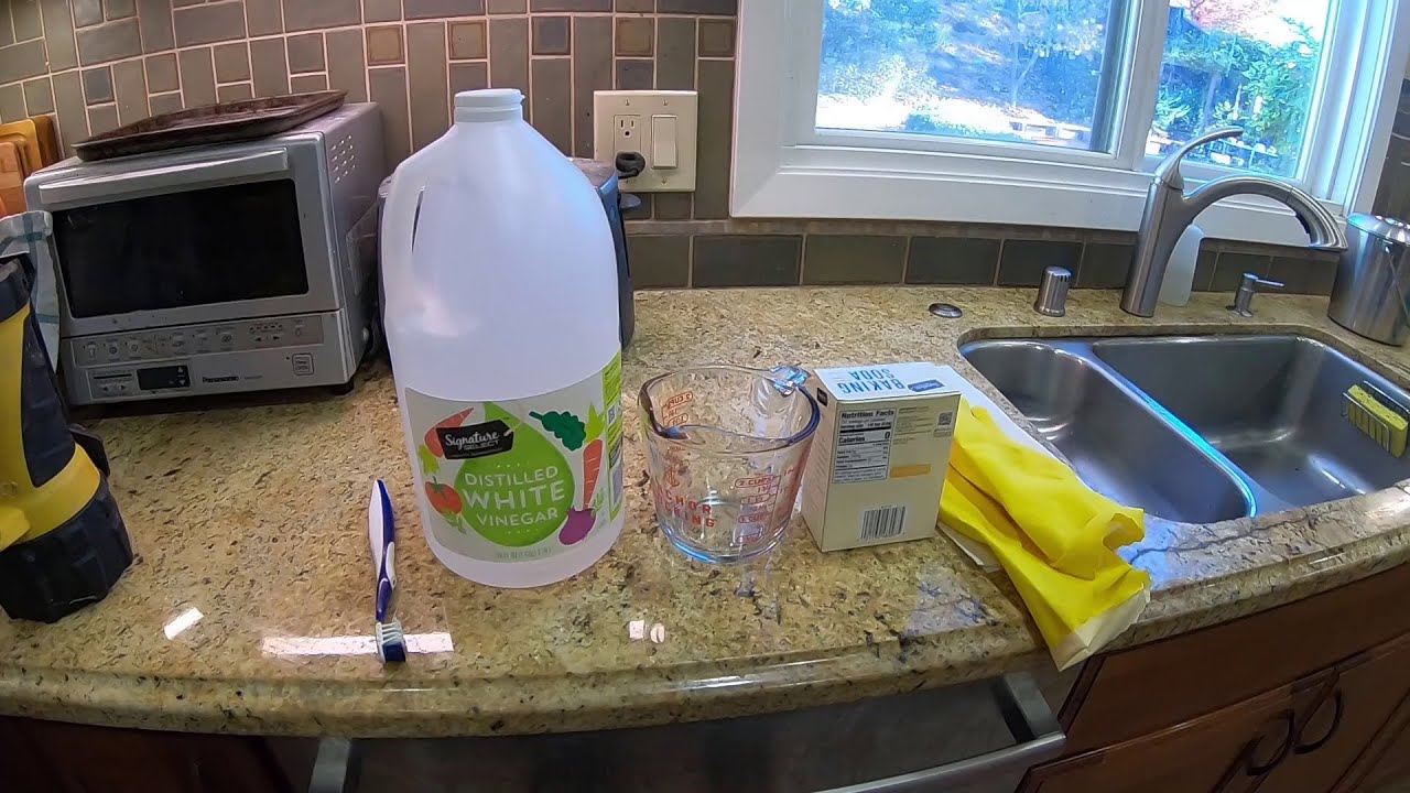 Cleaning Your Dishwasher the Easy Way with Vinegar and Baking Soda ...