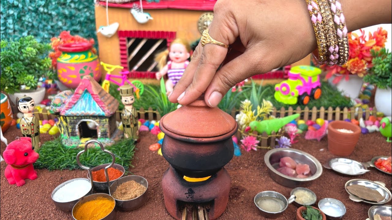 Miniature Chicken Biryani | Chicken Pot Biryani | Mini Chicken Dum ...