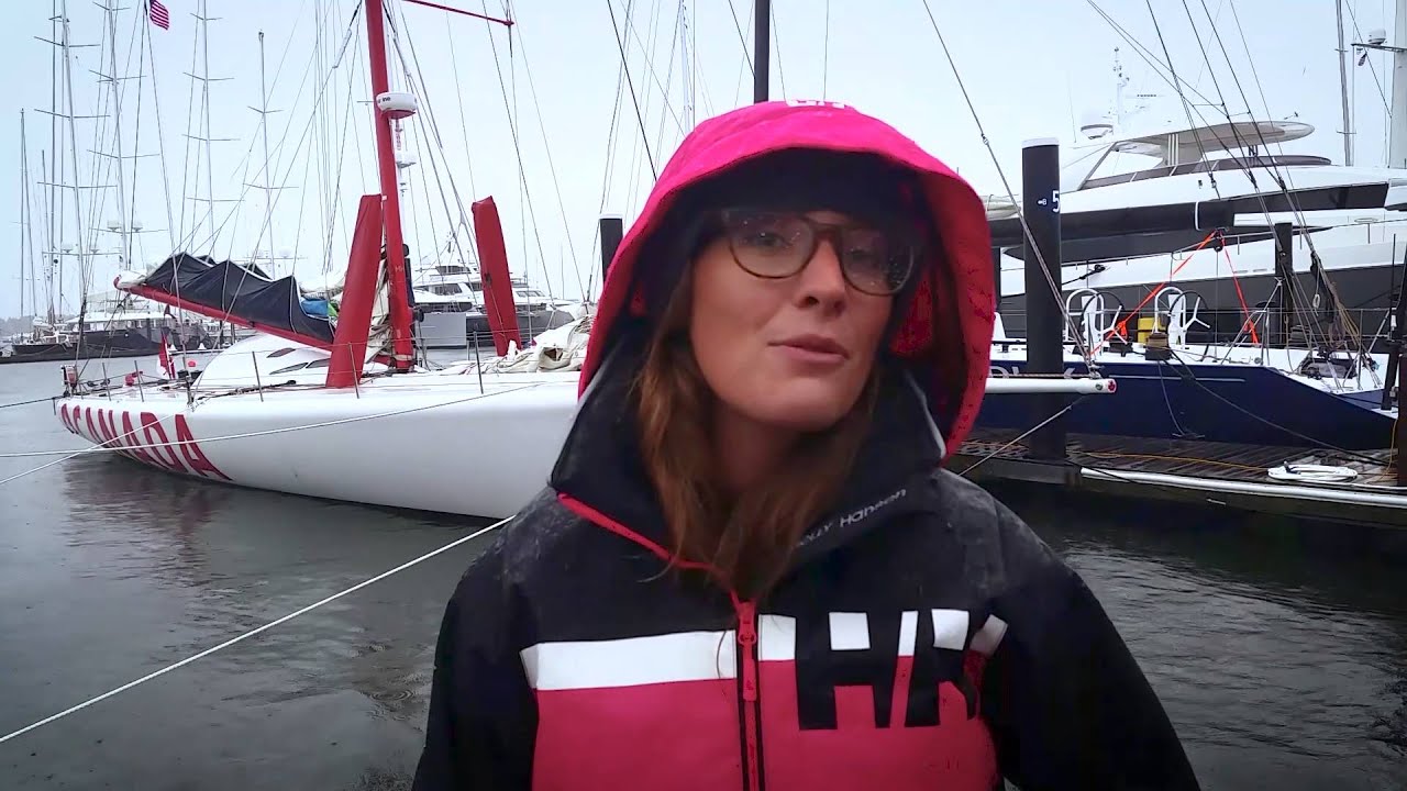 Meg Riley reviews the W Alby Jacket - YouTube