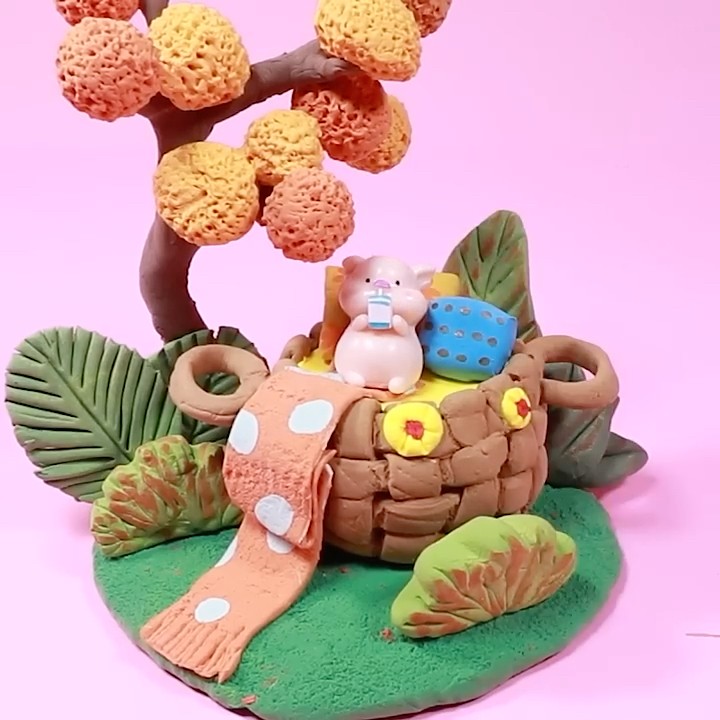 Clay Diorama : Piggy in a Basket | air dry clay diy #clayart - YouTube