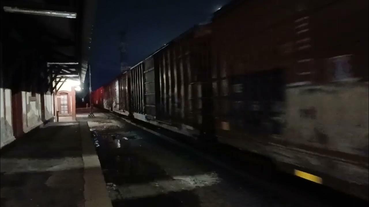 tren FXE 4616 Sur estación - YouTube