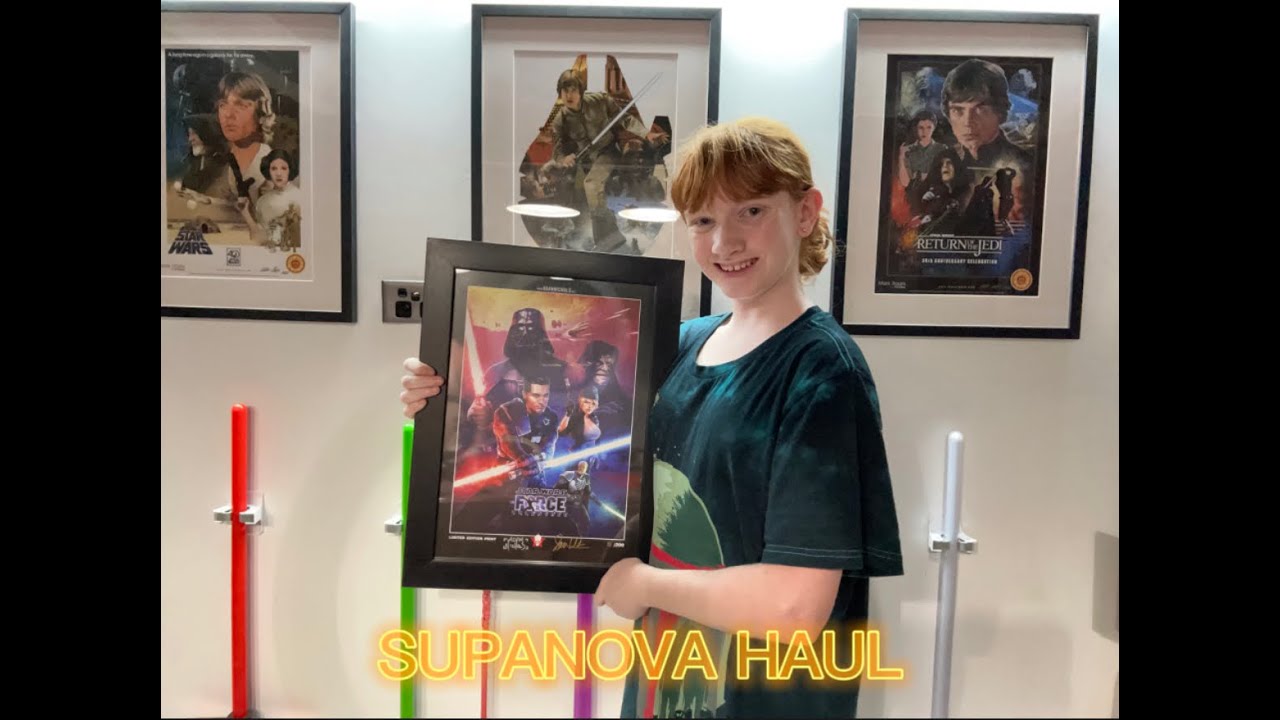 STUFF THAT CAME HOME WITH ME FROM THE SUPANOVA EXPO (showcase) - YouTube