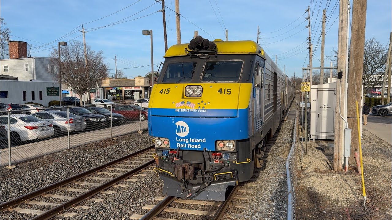 LIRR - LI 45, 14, and 40 at Islip - YouTube