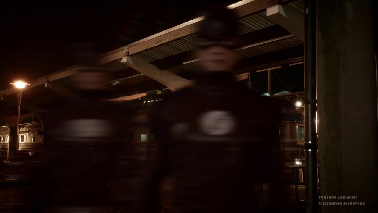 The Flash 2x05: The Flash vs. Doctor Light [Barry creates a Speed ...