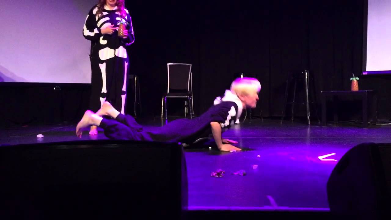 #NoFilter NYC Hannah doing the worm - YouTube