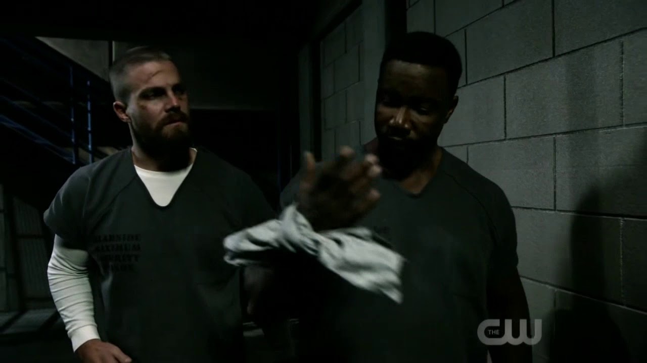 Arrow 7x03 - Oliver beats Derek Sampson AGAIN!! - YouTube