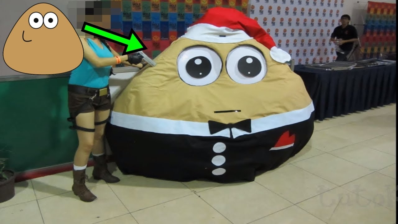 No creerás lo que vivió la persona dentro de esta botarga de POU - YouTube