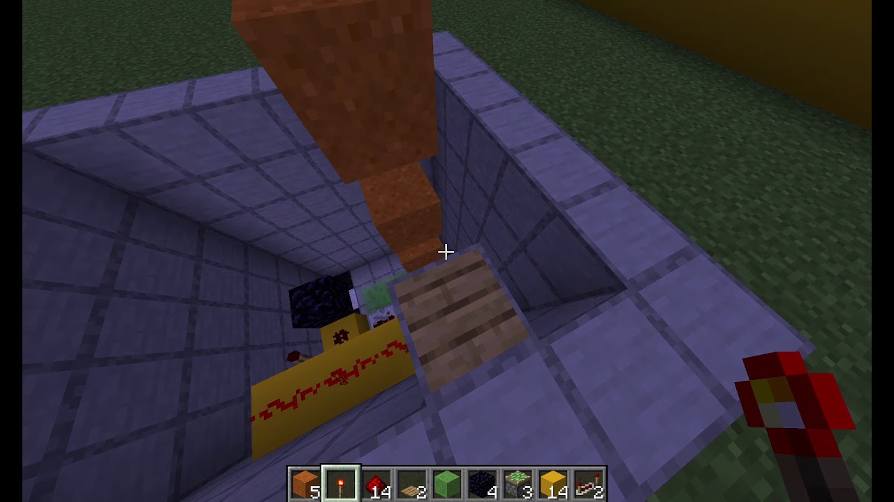How to make a sand redstone door 1.15.2 - YouTube