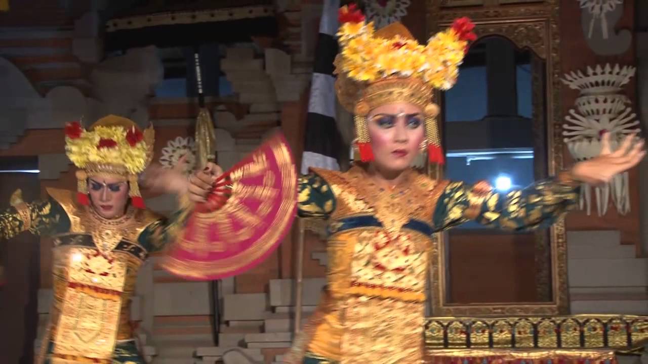 Tari legong kraton - YouTube