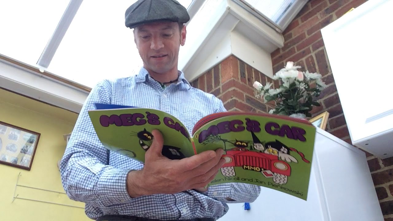 Mr Dad reads for his Kids - YouTube