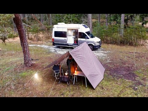 SAĞANAK YAĞMUR ALTINDA EV KONFORUNDA KARAVAN İLE KAMP
