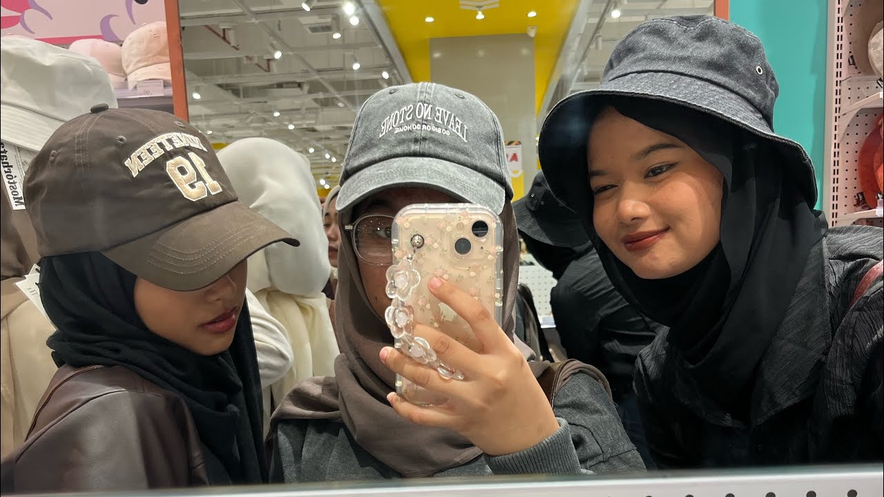 TAUN BARU BG - YouTube