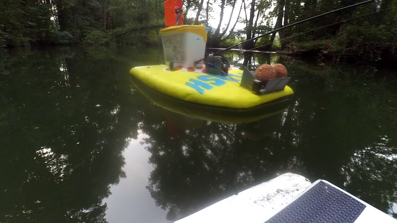 Bait boat in action boat fishing prototype with 3d original Prusa i3 ...
