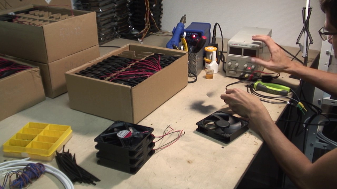 Производство воздушного солнечного коллектора Solar Fox - YouTube