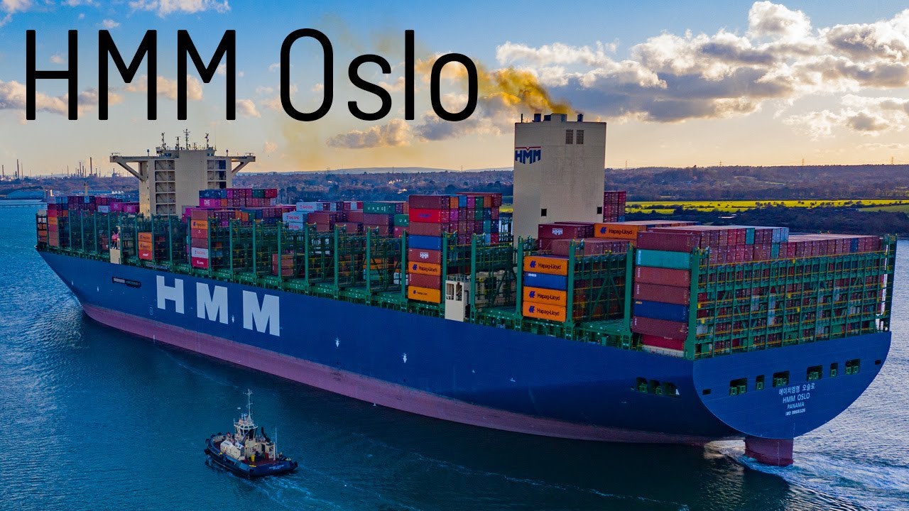 HMM Oslo Departing Port of Southampton - Space for a few more ...